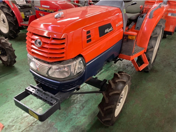 Tractors KUBOTA KL230 - FARM MART