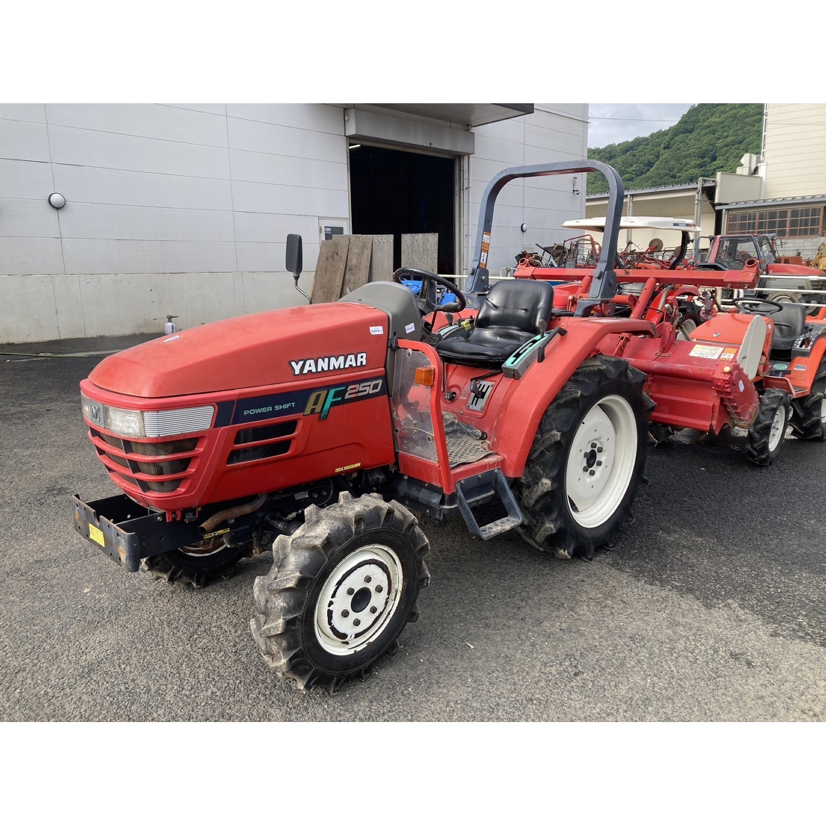Tractors YANMAR AF250 - FARM MART