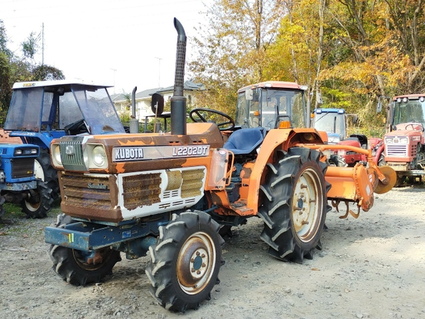 Tractors KUBOTA L2202D - FARM MART