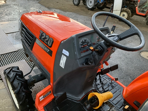 Tractors KUBOTA T220 - FARM MART