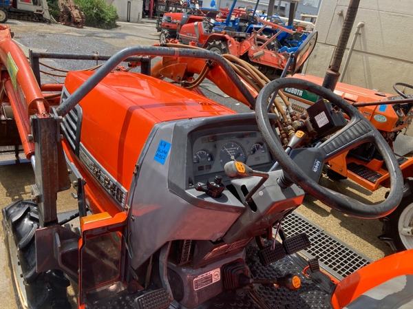 Tractors KUBOTA GL240 - FARM MART