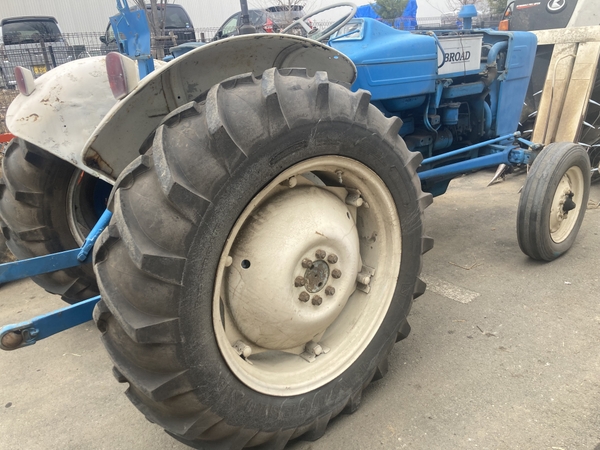 Tractors Ford - FARM MART