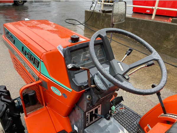Tractors KUBOTA L1-205D - FARM MART