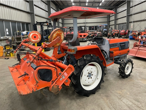 Tractors KUBOTA GL201 - FARM MART