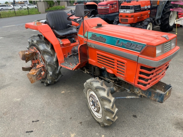 Tractors KUBOTA L1-205D - FARM MART