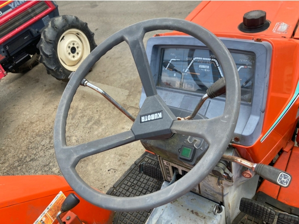 Tractors KUBOTA L1-205D - FARM MART
