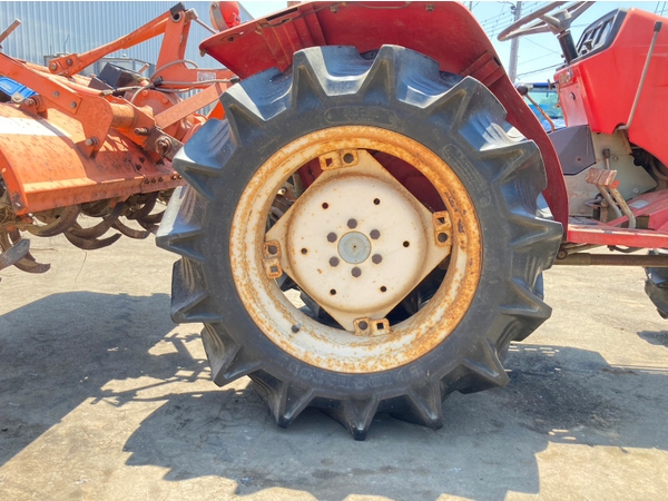 Tractors YANMAR YM2310D - FARM MART