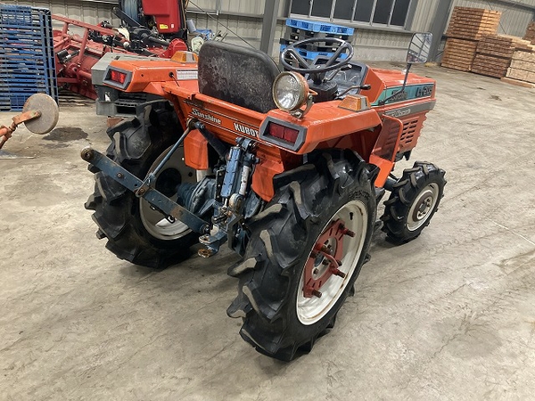 Tractors KUBOTA L1-205D - FARM MART