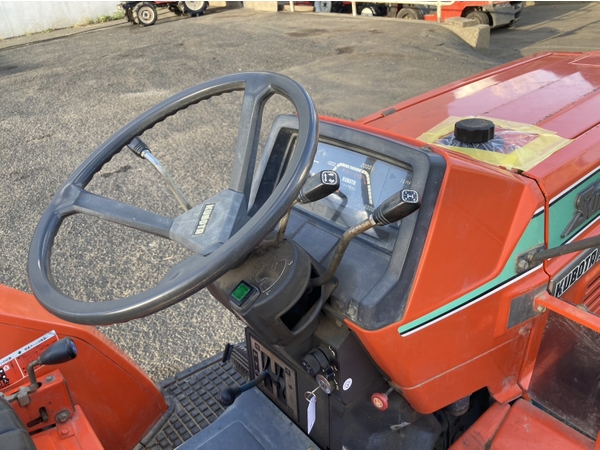 Tractors KUBOTA L1-205D - FARM MART