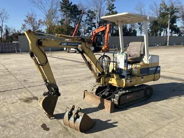 Forklifts & Construction Machinery KOMATSU - FARM MART