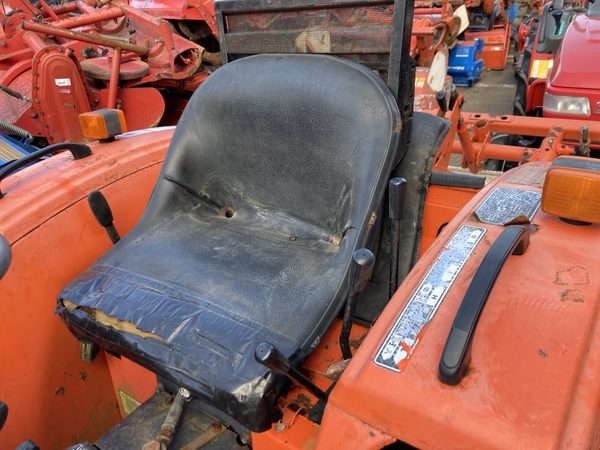 Tractors HINOMOTO E2304D - FARM MART