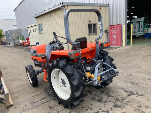 Tractors KUBOTA GL260 - FARM MART