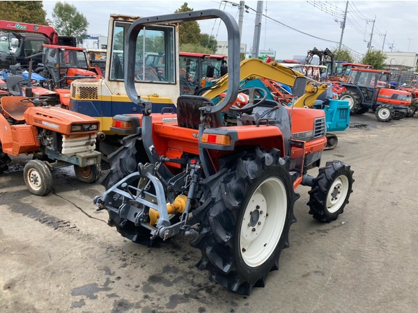 Tractors KUBOTA GL260 - FARM MART