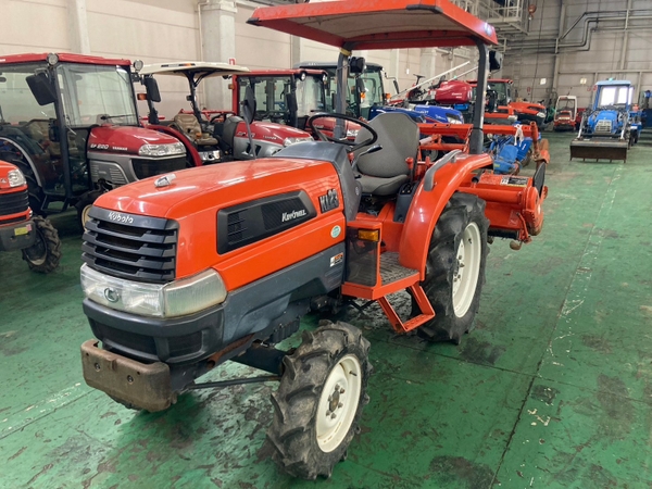 Tractors KUBOTA KL23 - FARM MART