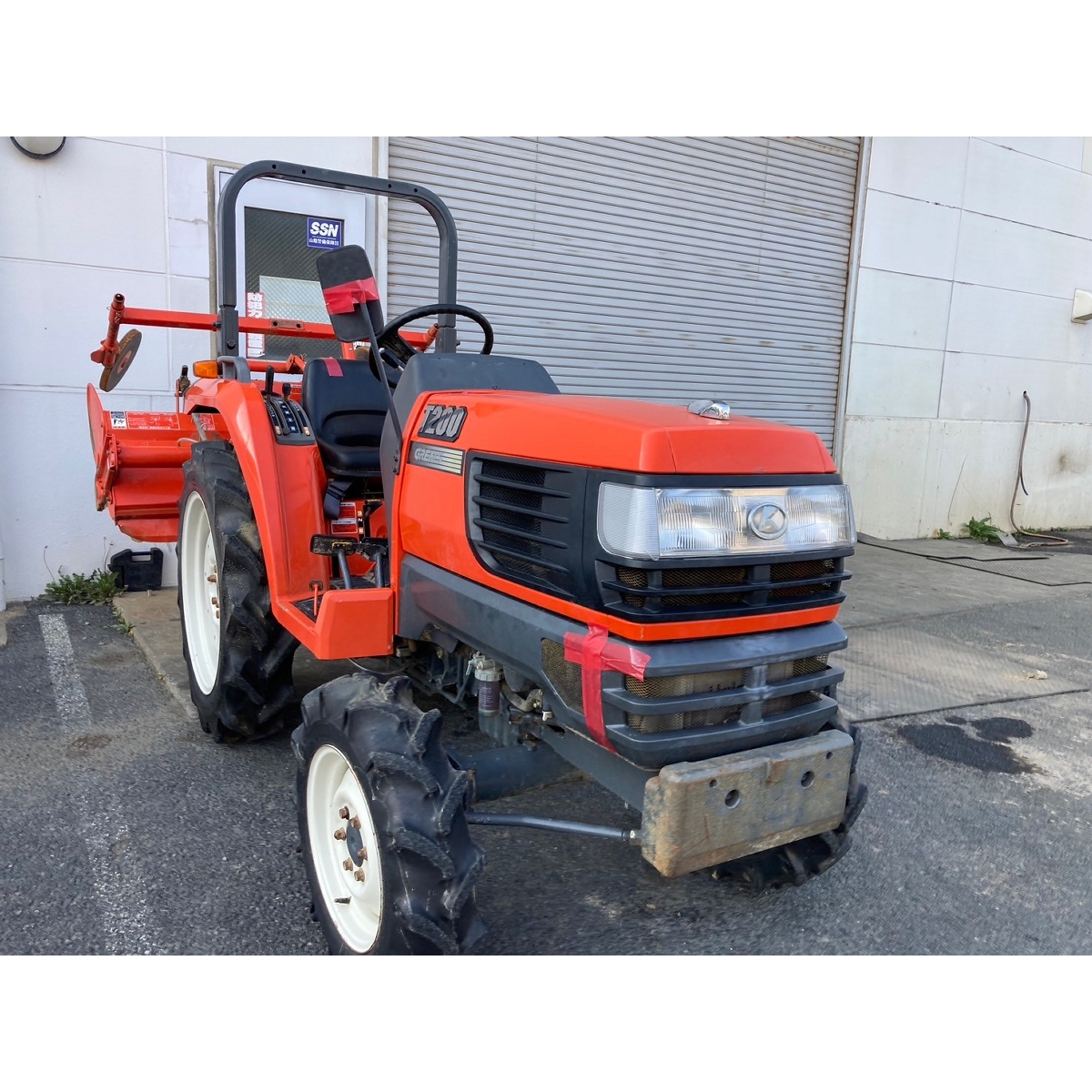 Tractors KUBOTA T200 - FARM MART