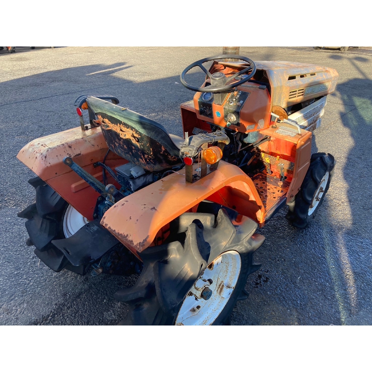 Tractors KUBOTA B1400 - FARM MART