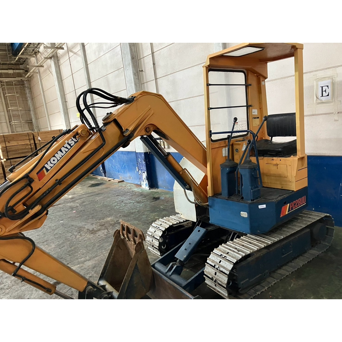 Forklifts & Construction Machinery KOMATSU - FARM MART