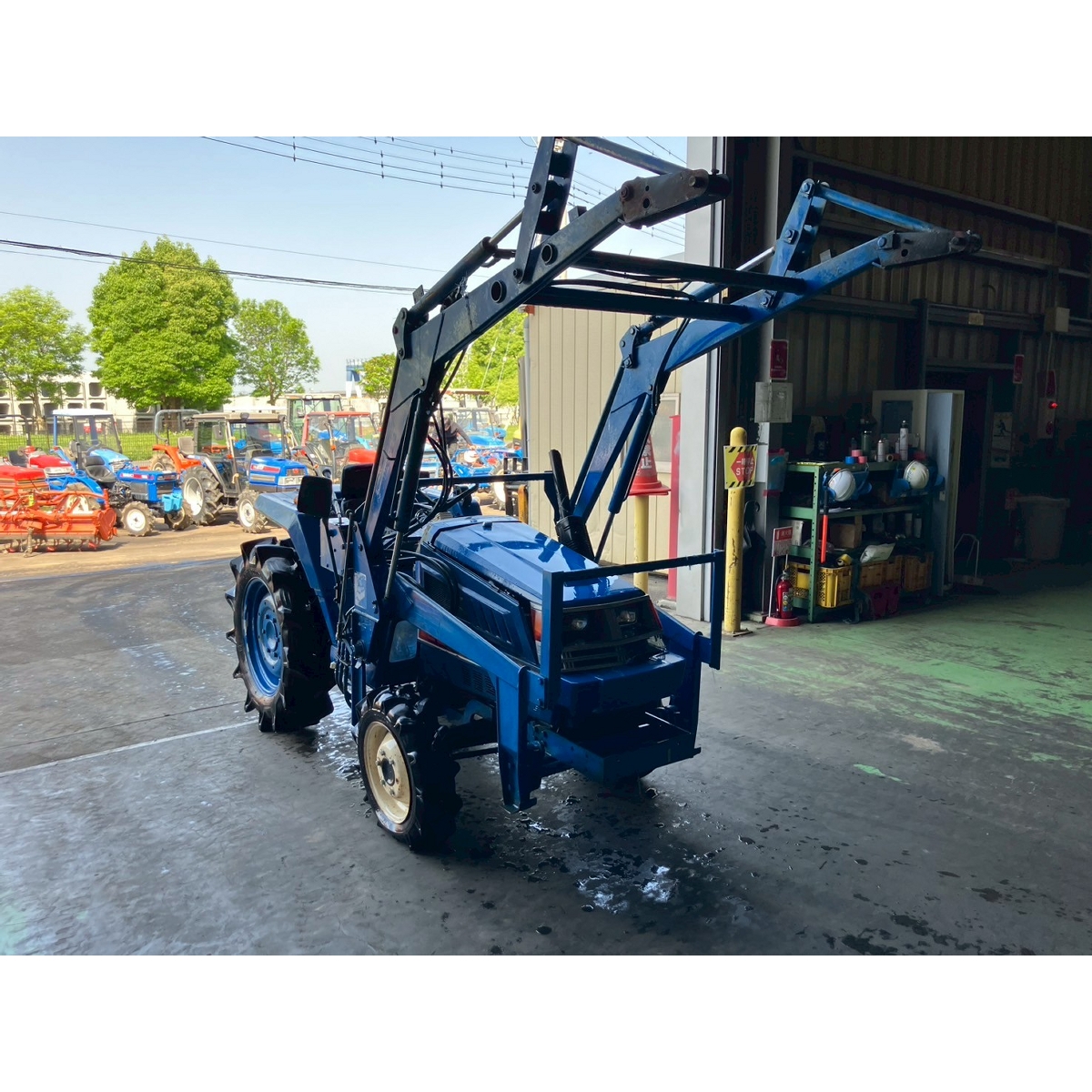 Tractors ISEKI TU200F - FARM MART