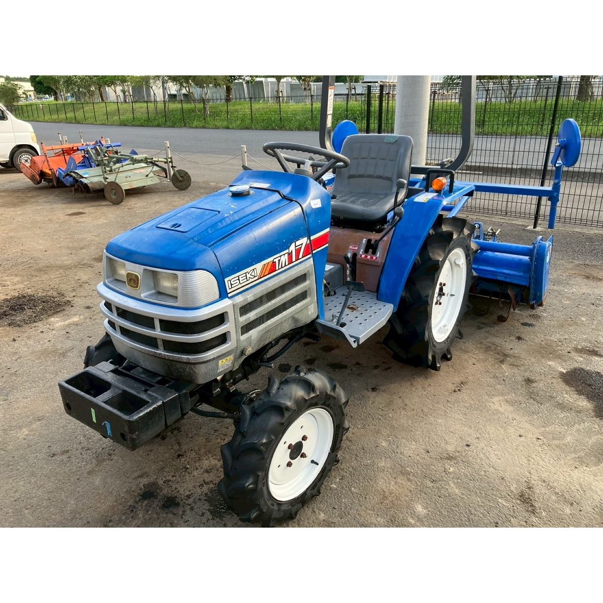 Tractors ISEKI - FARM MART