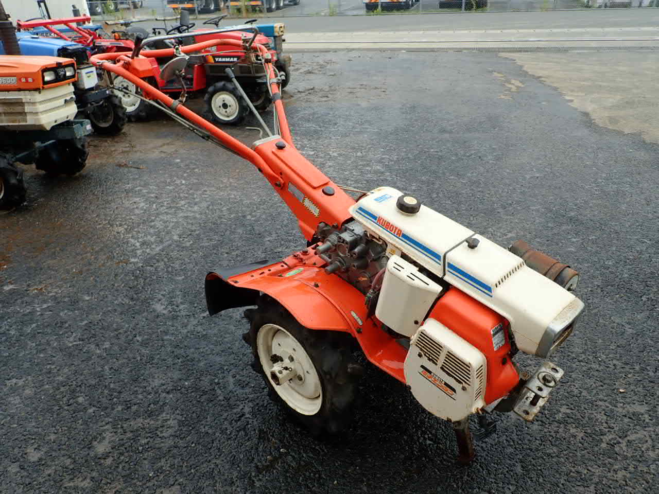 Other Farm Machinery KUBOTA T702 - FARM MART