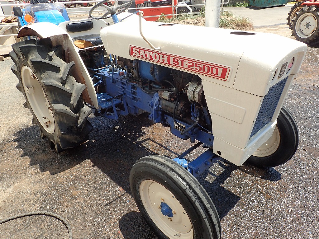 Tractors SATOH ST2500S - FARM MART