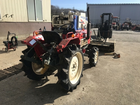 Tractors YANMAR YM2002D - FARM MART
