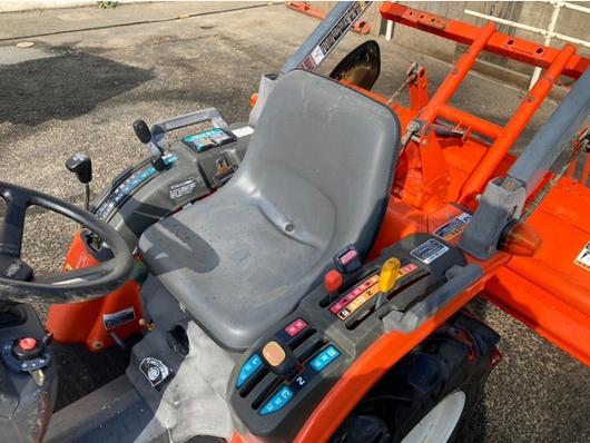 Tractors HITACHI - FARM MART