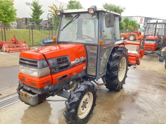 Tractors KUBOTA GL32D - FARM MART