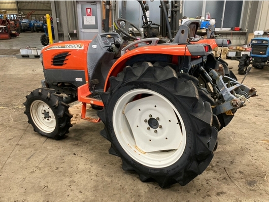 Tractors HITACHI - FARM MART