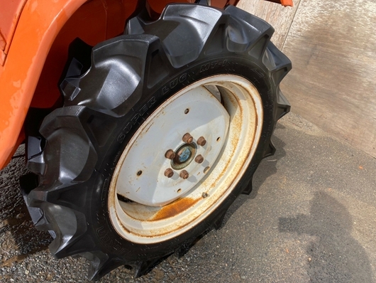 Tractors KUBOTA B1702 - FARM MART